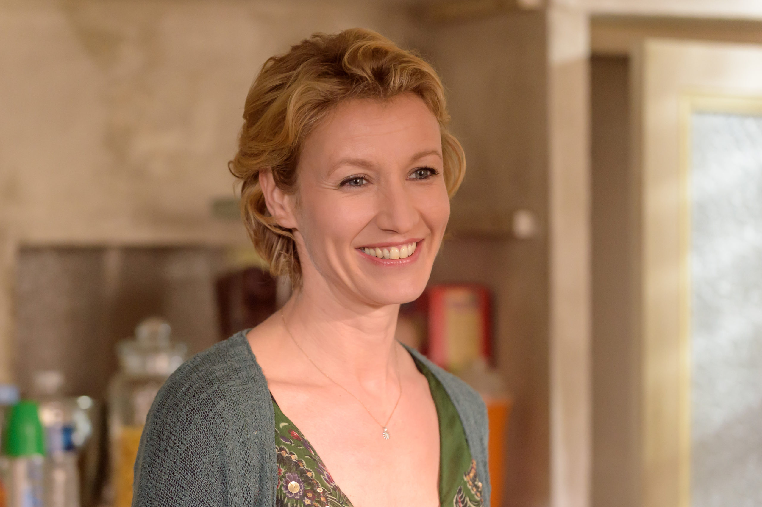 Alexandra Lamy réalise “Touchées” – Occitanie films